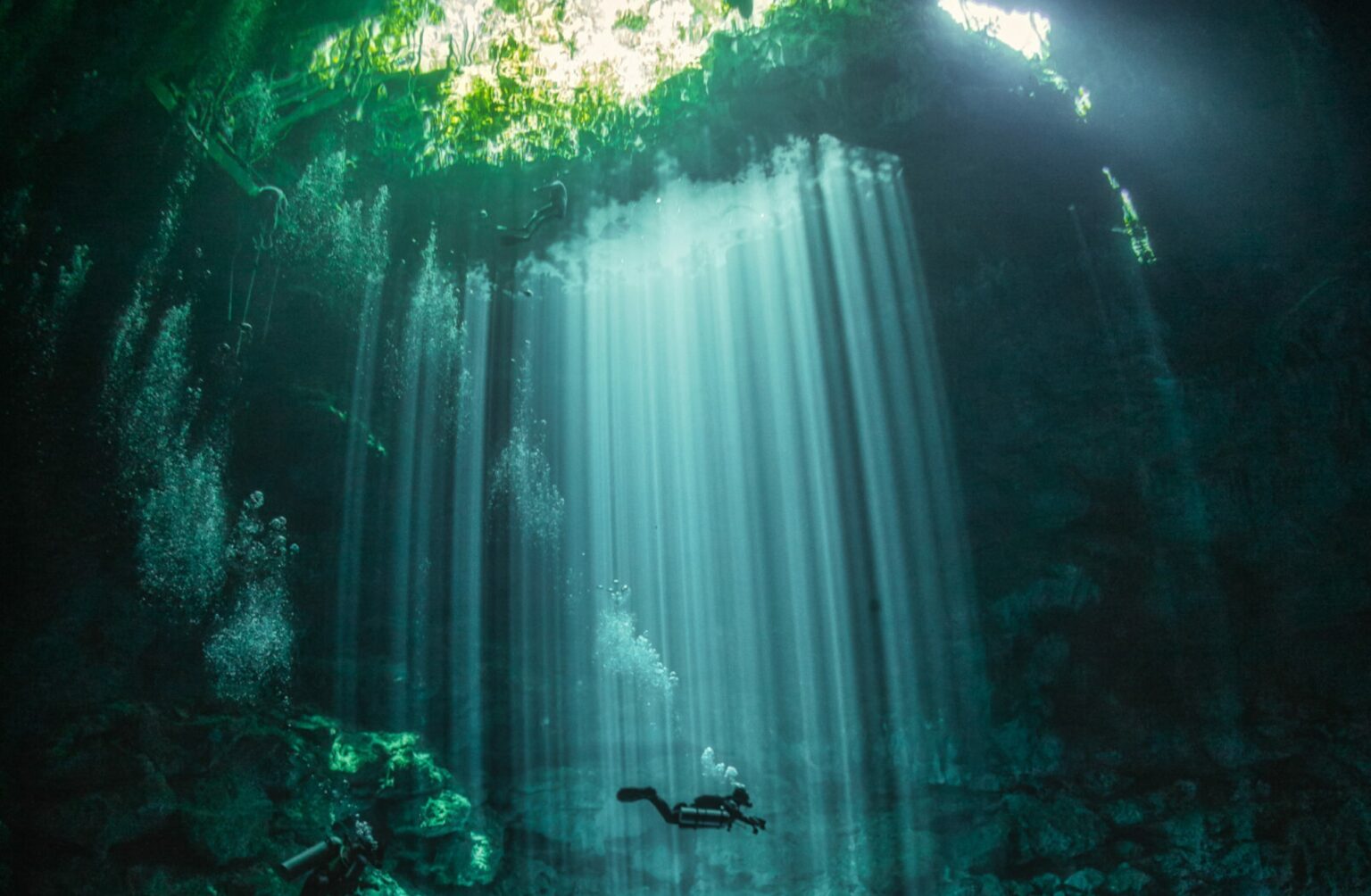 What is a Cenote ? Origin, Formation and More...